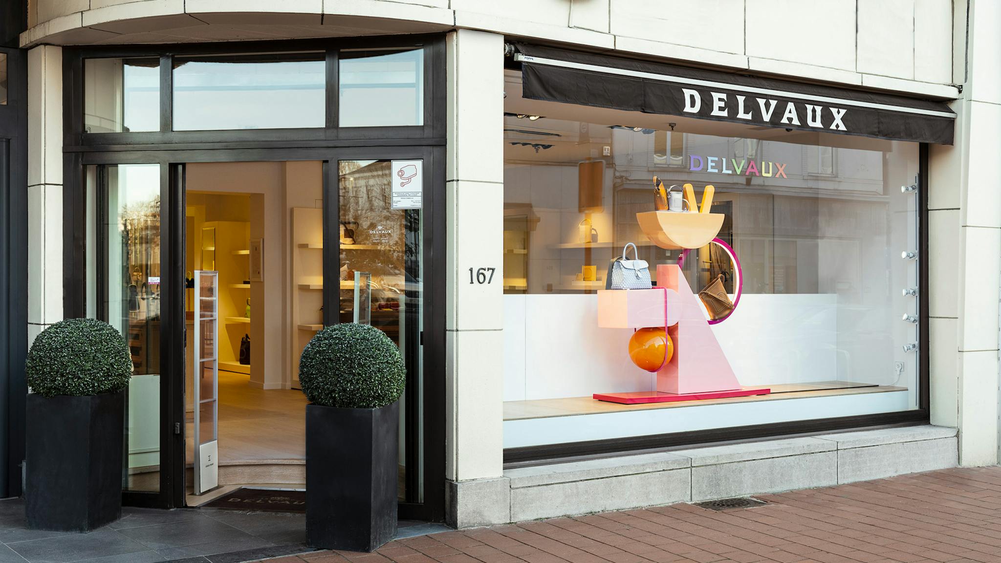 All boutiques in | Delvaux