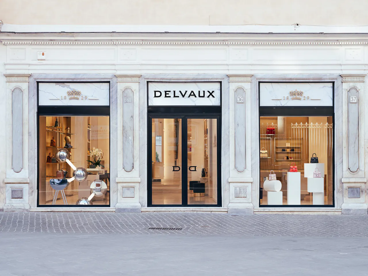 Delvaux | Luxury leather handbags